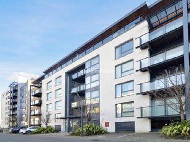 2 Bedrooms Flat for rent in Boardwalk Place, London E14
