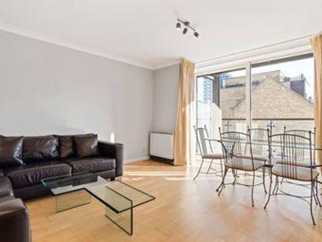 2 Bedrooms Flat for rent in Boardwalk Place, London E14