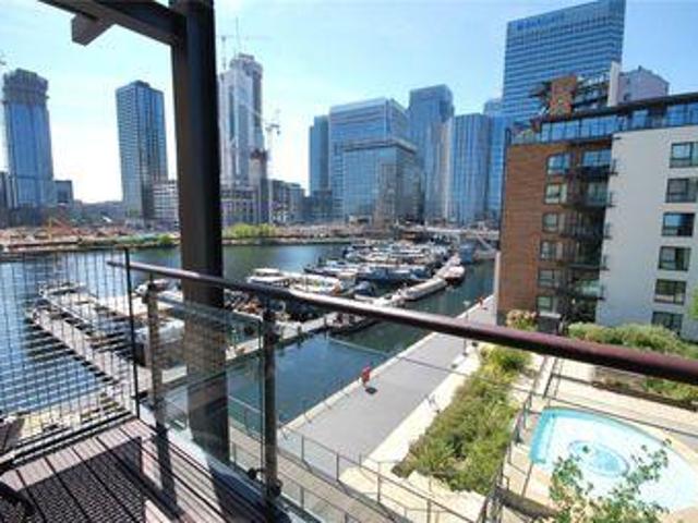 2 Bedrooms Flat for rent in Boardwalk Place, London E14