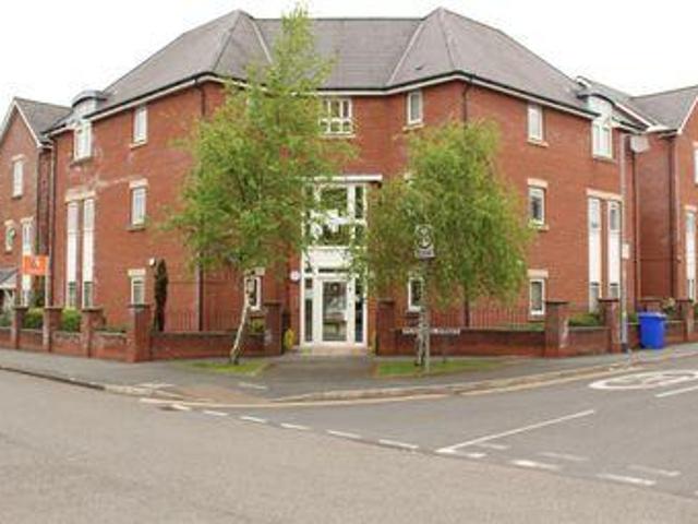 2 Bedrooms Flat for rent in Bold Street, Hulme, Manchester M15