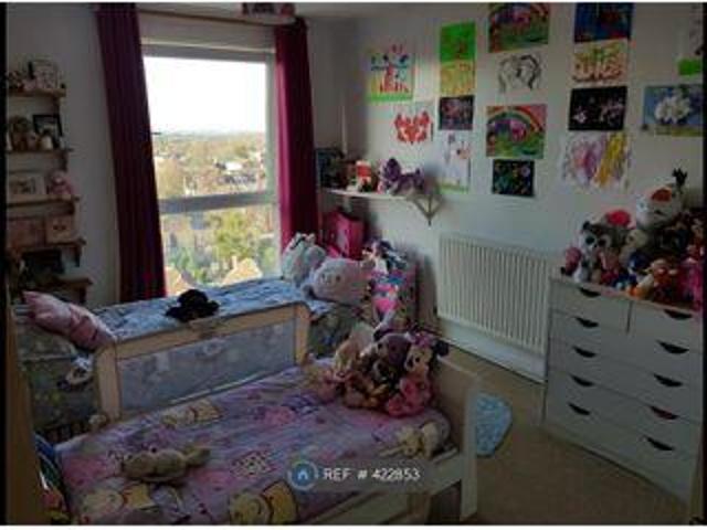 2 Bedrooms Flat for rent in Bonchurch Close, Sutton SM2