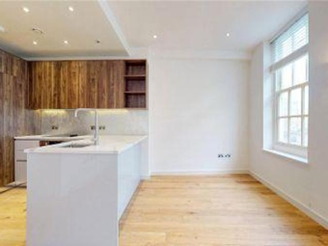 2 Bedrooms Flat for rent in Borough High Street, London SE1