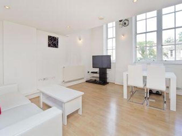 2 Bedrooms Flat for rent in Batchelor Street, Barnsbury N1