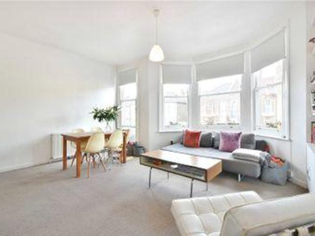 2 Bedrooms Flat for rent in Bathurst Gardens, Kensal Green NW10