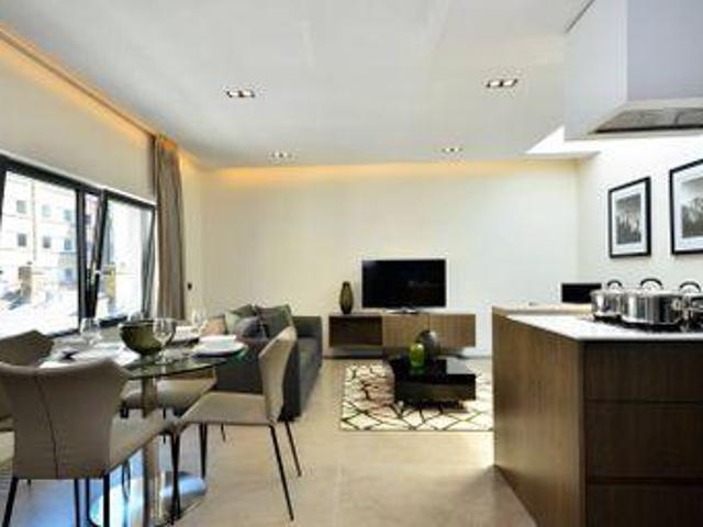 2 Bedrooms Flat for rent in Babmaes Street, St James´s SW1Y