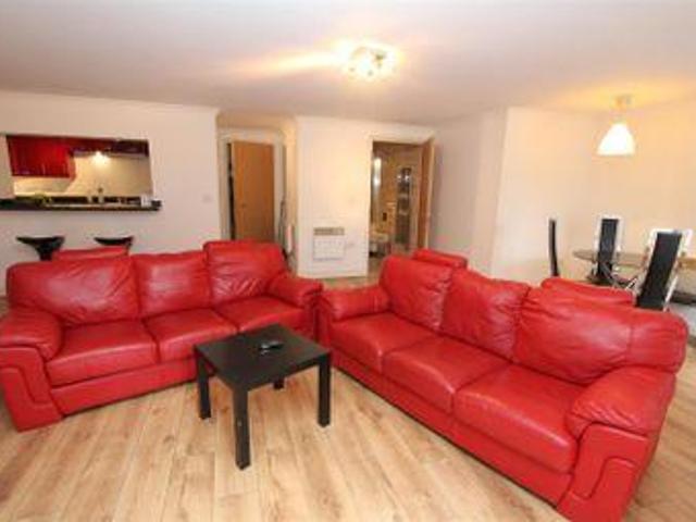 2 Bedrooms Flat for rent in Back York Street, Leeds LS2