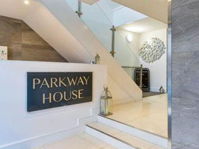 2 Bedrooms Flat for rent in Baddow Road, Chelmsford, Chelmsford CM2