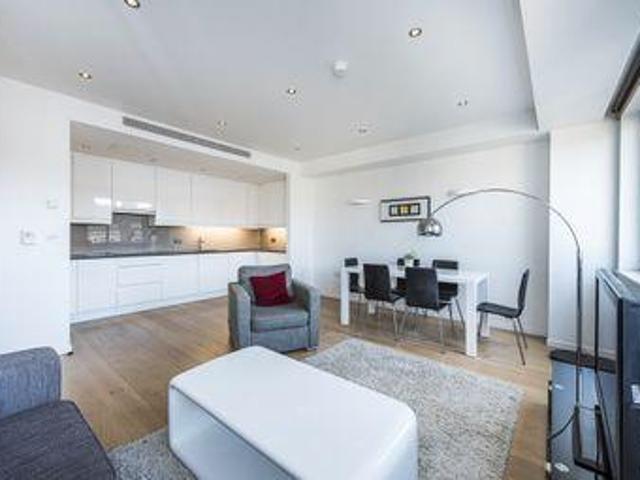 2 Bedrooms Flat for rent in Baker Street, London W1U