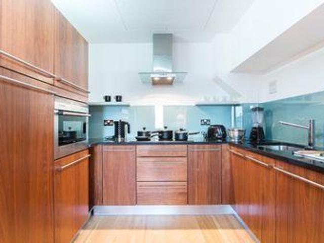 2 Bedrooms Flat for rent in Baker Street, London, Greater London NW1