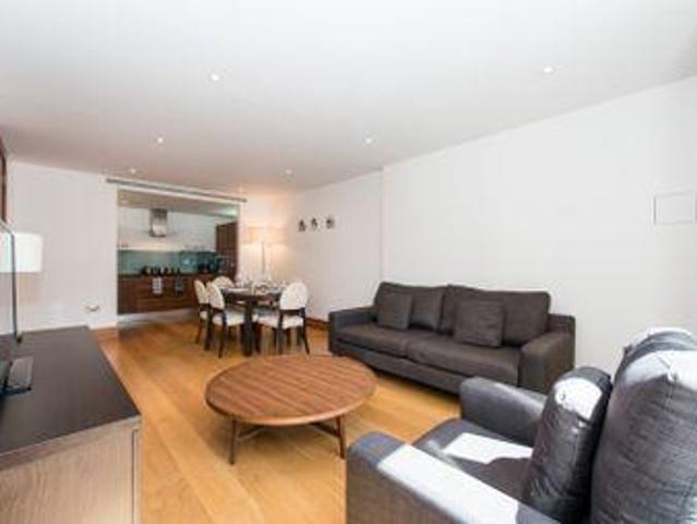 2 Bedrooms Flat for rent in Baker Street, London NW1