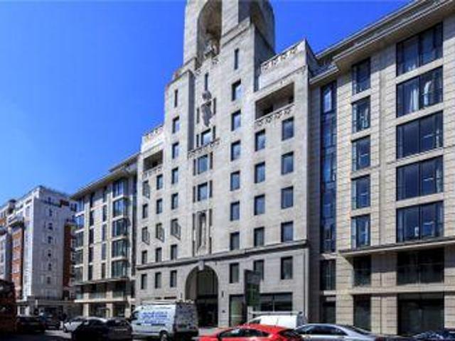 2 Bedrooms Flat for rent in Baker Street, London NW1