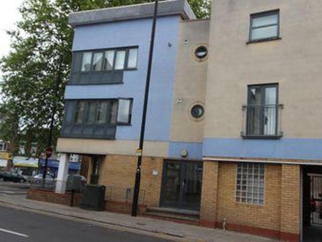2 Bedrooms Flat for rent in Balaam Street, London E13