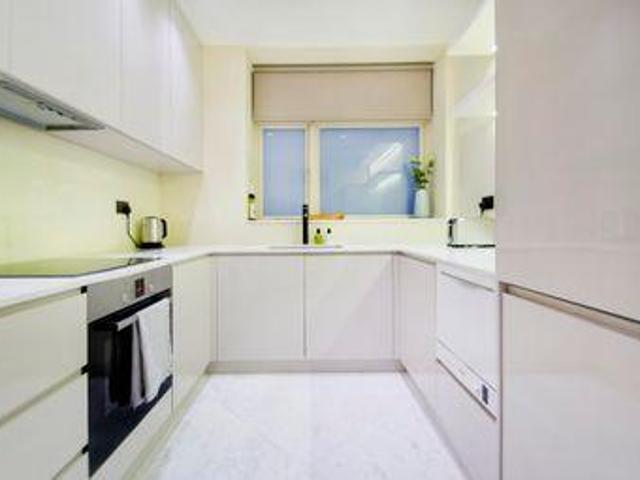 2 Bedrooms Flat for rent in Balfour Place, Mayfair, London W1K
