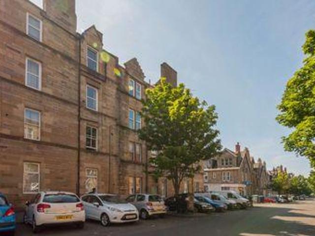 2 Bedrooms Flat for rent in Balfour Street, Leith EH6