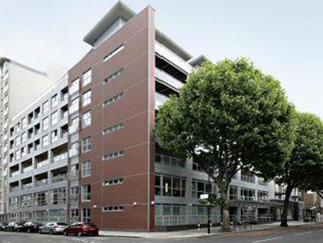 2 Bedrooms Flat for rent in Balmes Road, London N1