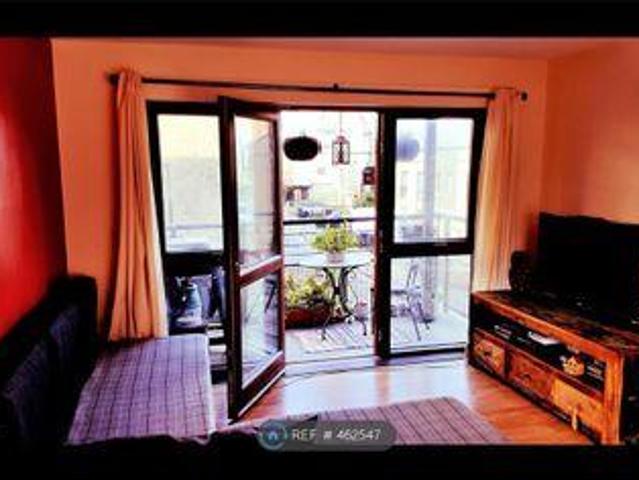 2 Bedrooms Flat for rent in Barchester Street, London E14