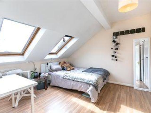 2 Bedrooms Flat for rent in Barlby Road, London W10