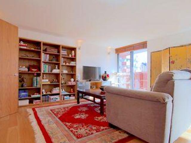 2 Bedrooms Flat for rent in Barlby Road, The Ink Building, London W10