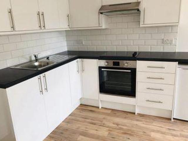 2 Bedrooms Flat for rent in Barney Close, London SE7