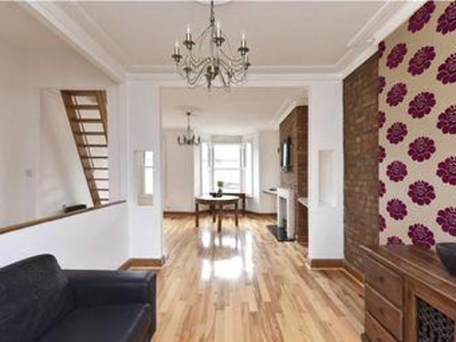 2 Bedrooms Flat for rent in Barretts Grove, London N16