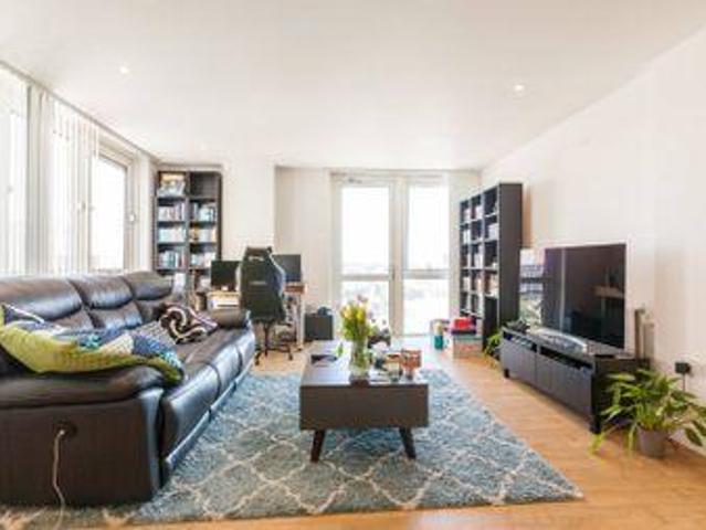 2 Bedrooms Flat for rent in Barry Blandford Way, Bow E3