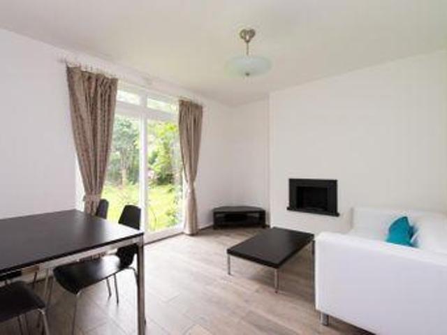 2 Bedrooms Flat for rent in Bartonway, 27 32 Queens Terrace, London NW8