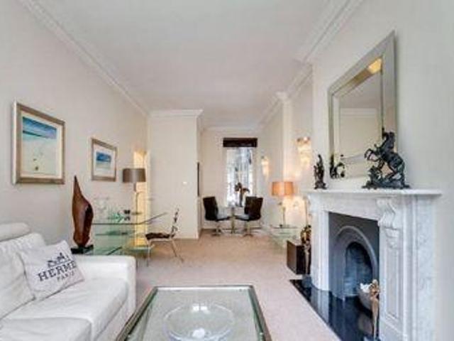 2 Bedrooms Flat for rent in Basil Street, Knightsbridge, London SW3