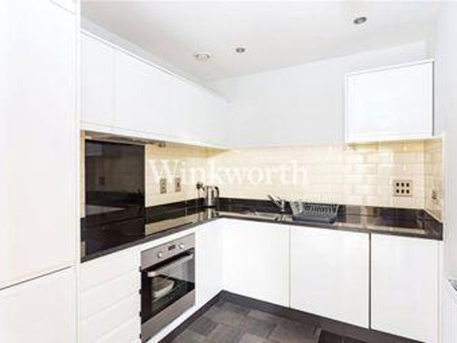 2 Bedrooms Flat for rent in Beuth House, 3 Swannell Way, London NW2