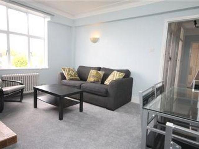 2 Bedrooms Flat for rent in Beverley Court, London W4