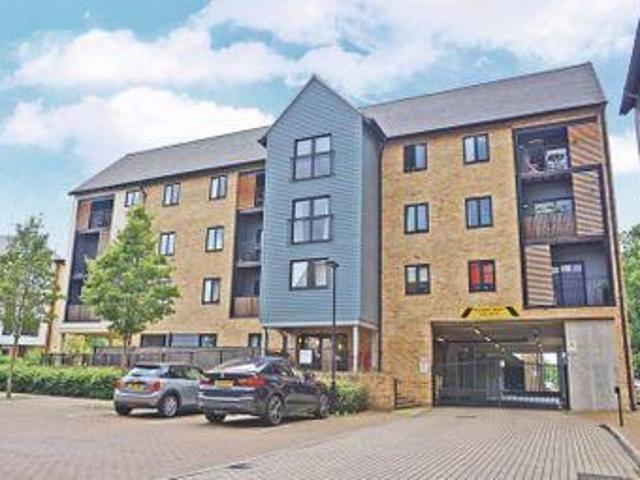 2 Bedrooms Flat for rent in Bexley High Street, Bexley DA5