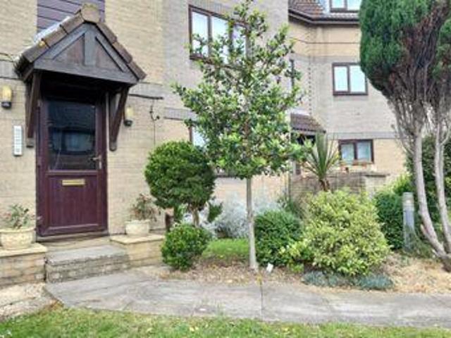 2 Bedrooms Flat for rent in Beach Road, Severn Beach, South Gloucestershire BS35