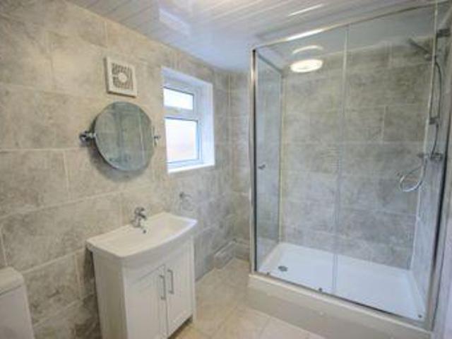 2 Bedrooms Flat for rent in Beatrice Road, Walthamstow E17