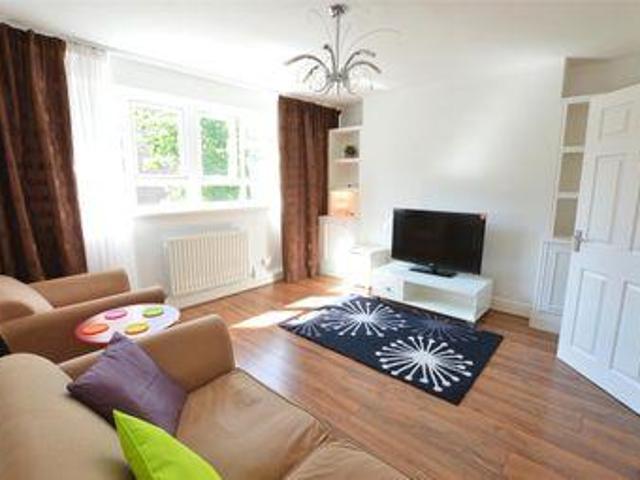 2 Bedrooms Flat for rent in Beaumont Road, London SW19