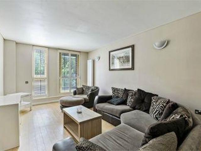 2 Bedrooms Flat for rent in Becquerel Court, West Parkside, London SE10