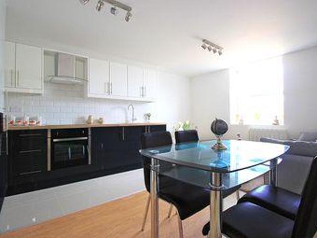2 Bedrooms Flat for rent in Bedford Road, Kempston, Bedford MK42