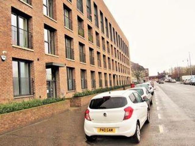 2 Bedrooms Flat for rent in Bedford Street, Glasgow G5