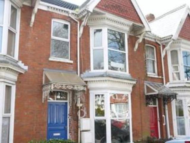 2 Bedrooms Flat for rent in Beechwood Road, Uplands Swansea SA2