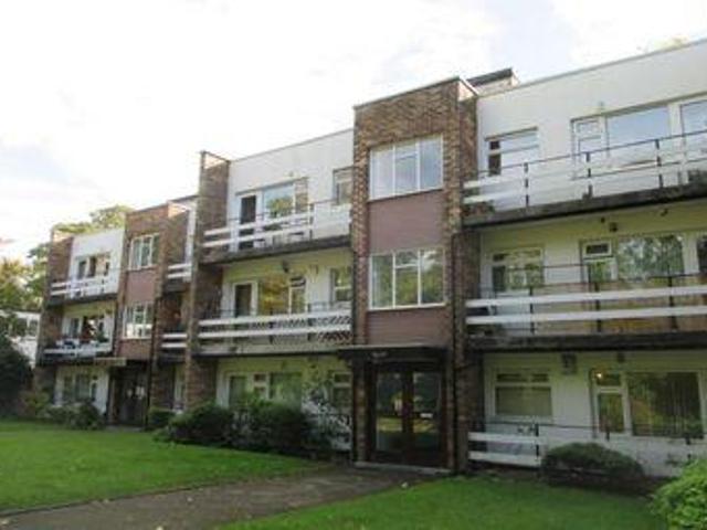 2 Bedrooms Flat for rent in Beech Court, Liverpool L18