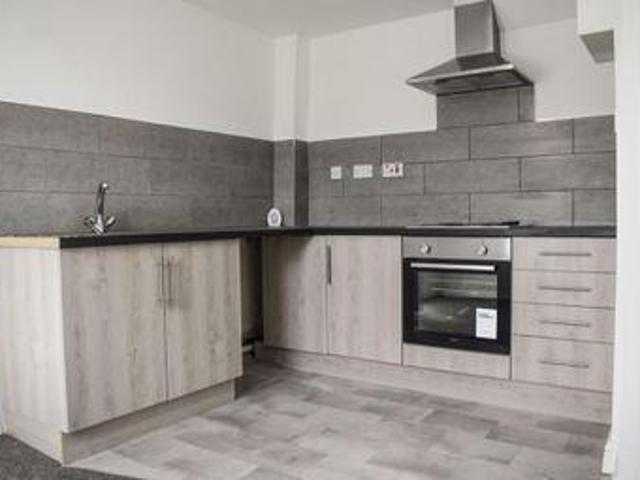 2 Bedrooms Flat for rent in Beehive Ln, Gants Hill IG1