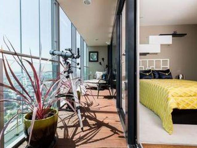 2 Bedrooms Flat for rent in Beetham Tower, 301 Deansgate, Manchester M3