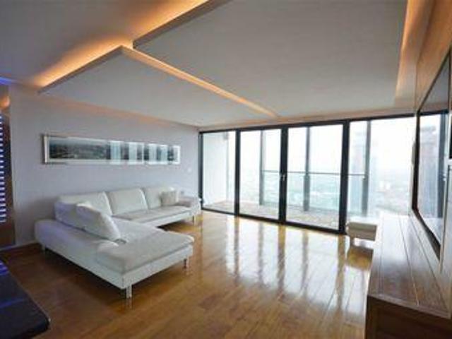 2 Bedrooms Flat for rent in Beetham Tower, Deansgate, Manchester M3
