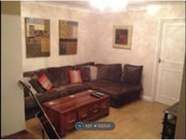 2 Bedrooms Flat for rent in Belgrave Court, London SW8
