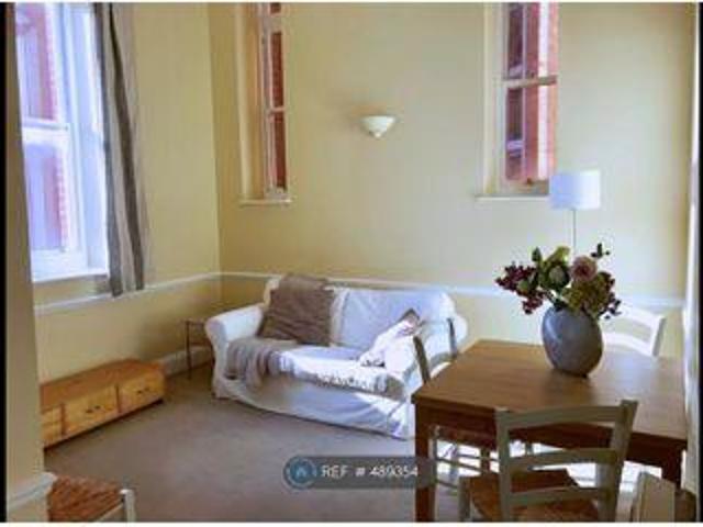 2 Bedrooms Flat for rent in Belgrave House, London SW9