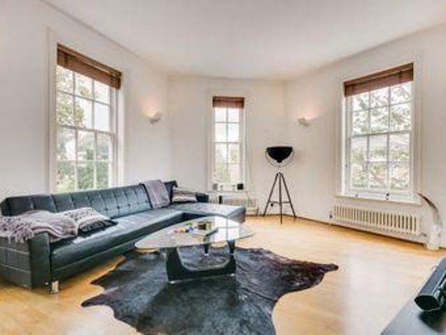 2 Bedrooms Flat for rent in Bellevue Road, London SW17