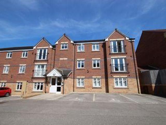 2 Bedrooms Flat for rent in Bellflower Close, Whitwood, Castleford WF10