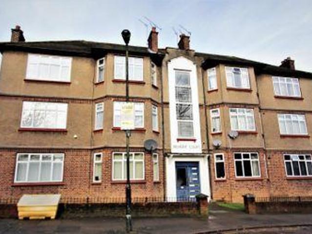 2 Bedrooms Flat for rent in Belmont Court, Gordon Road, Bounds Green N11