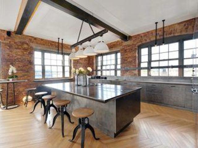 2 Bedrooms Flat for rent in Belmont Street, London NW1