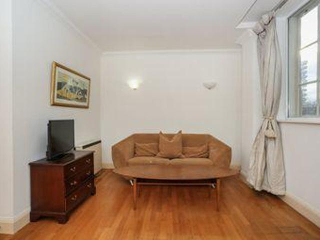 2 Bedrooms Flat for rent in Belvedere Road, London SE1