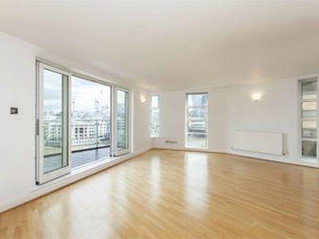2 Bedrooms Flat for rent in Benbow House, 24 New Globe Walk, London SE1