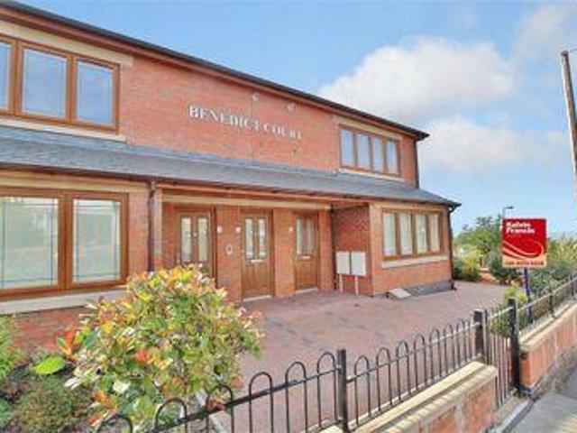 2 Bedrooms Flat for rent in Benedict Court, Bronllwyn, Pentyrch CF15